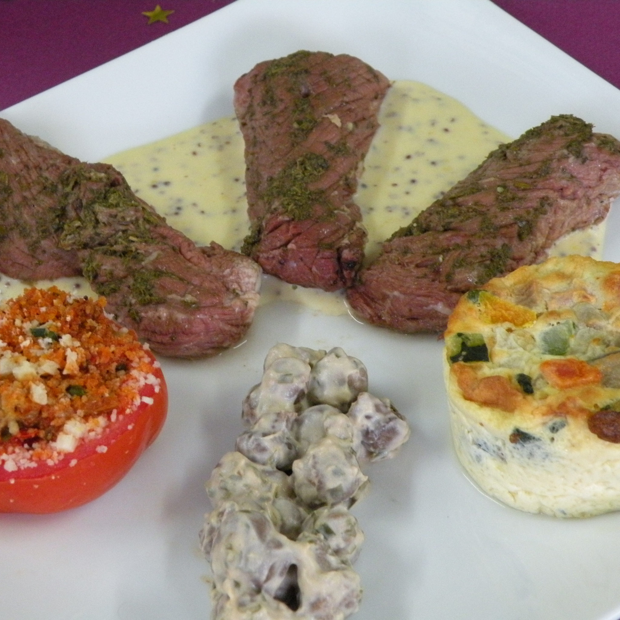 Onglet de veau sauce moutarde à l'ancienne, mini gratin dauphinois et 1 ...